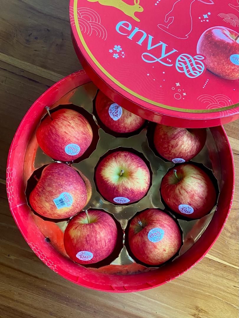 New Zealand Envy Apple (Size M) 1pc – Wmart